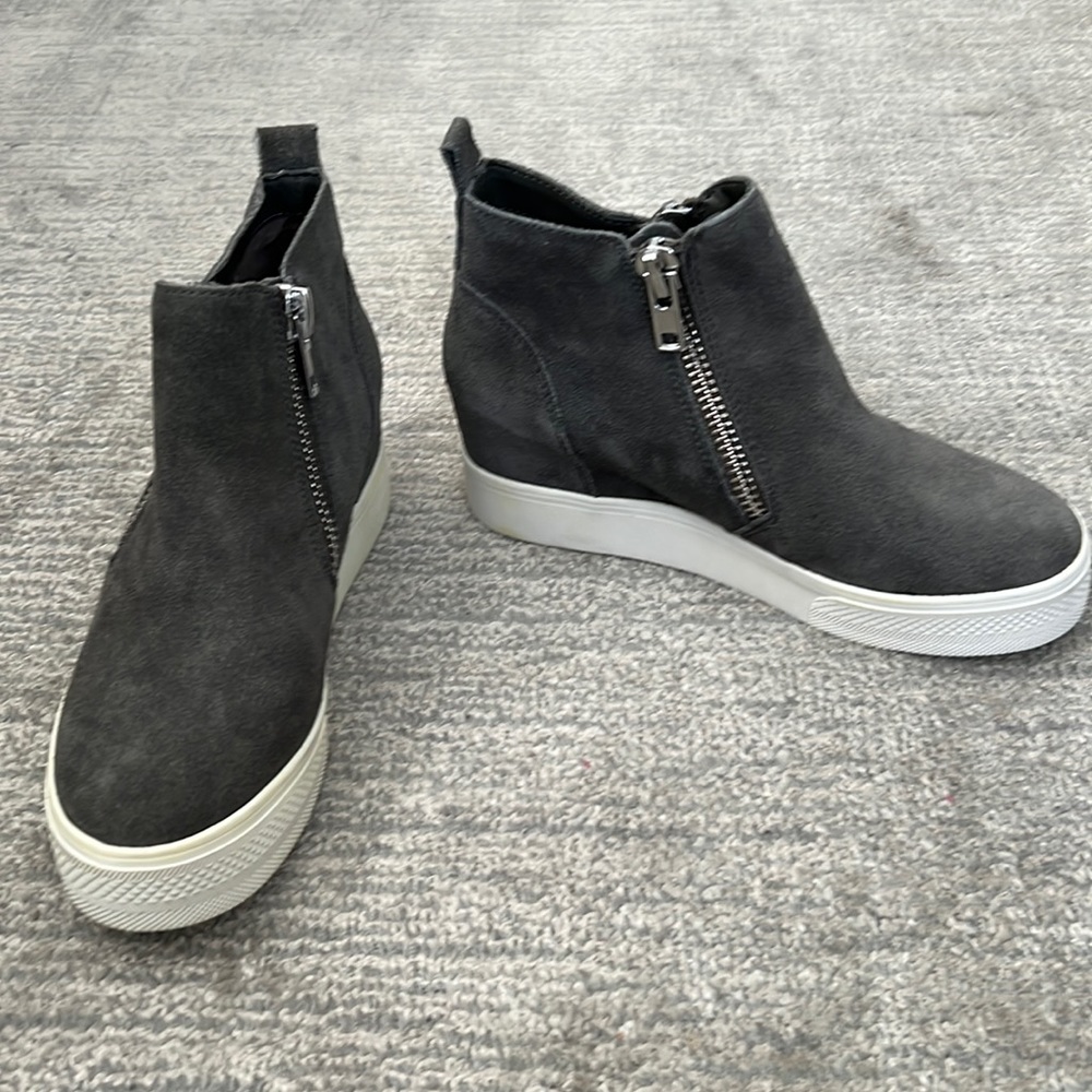 Steve Madden Grey Suede Sneaker Wedges - Gem